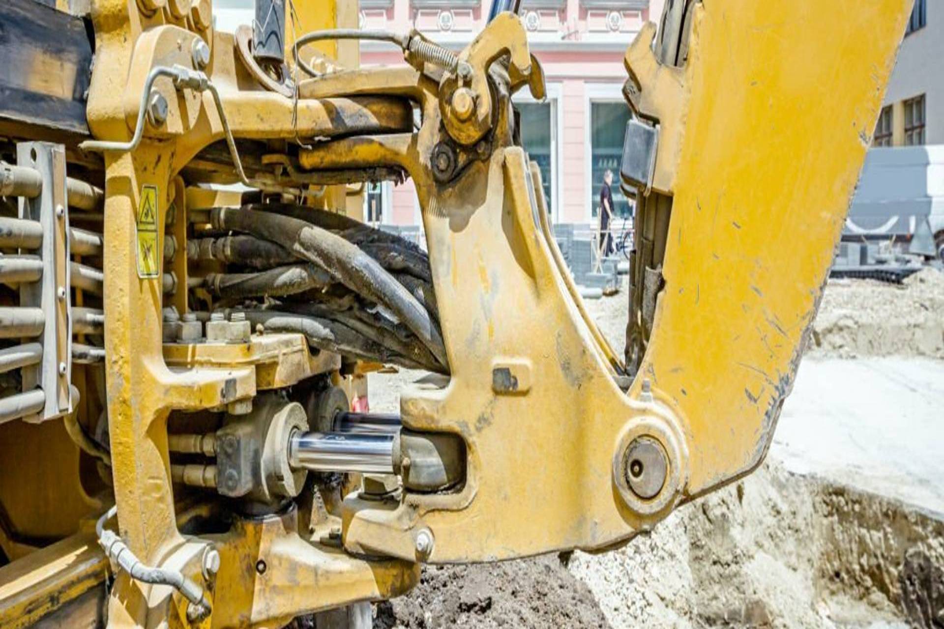 Boom Cylinder pada Excavator: Ini Fungsi dan Cara Kerjanya
