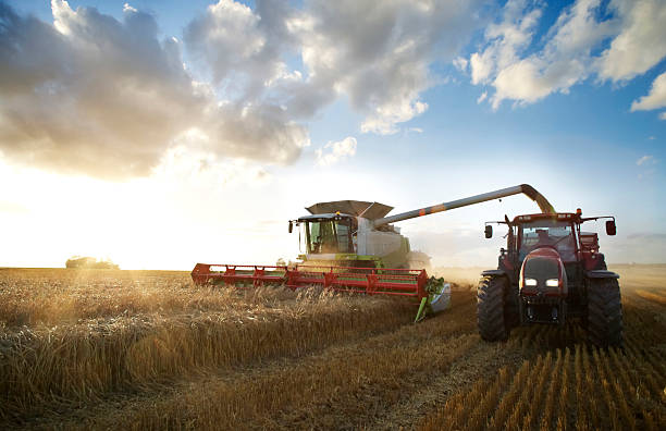 Combine vs Tractor : Tentukan Pilihan Terbaik Sesuai Kebutuhan ...